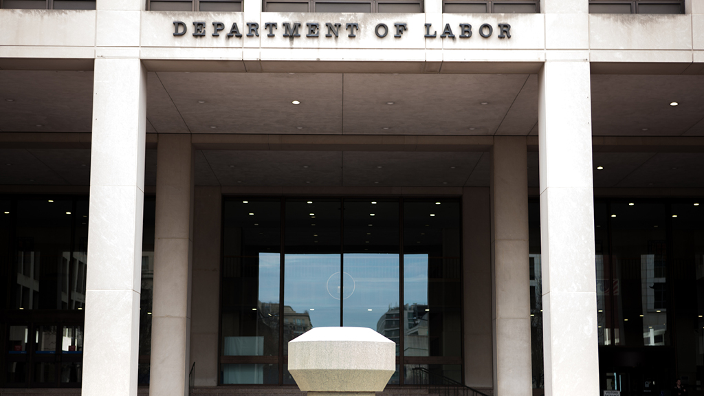 Employee Benefits & Executive Compensation / Investment Funds Advisory ...